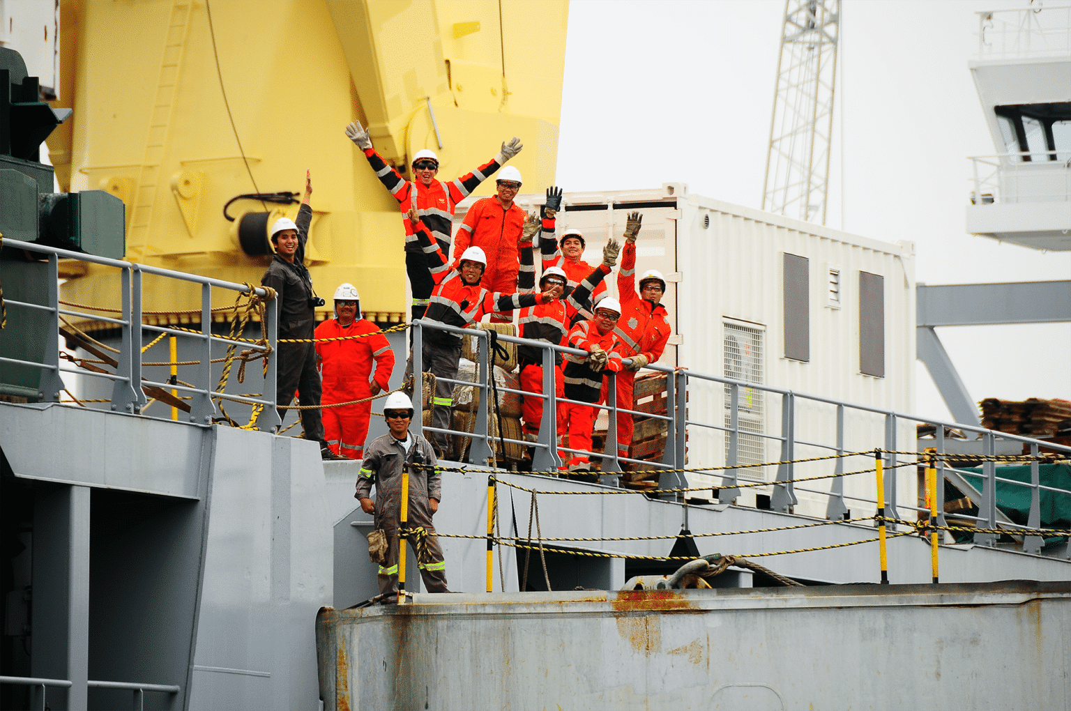 Maritime crew for every company - Helder Maritiem